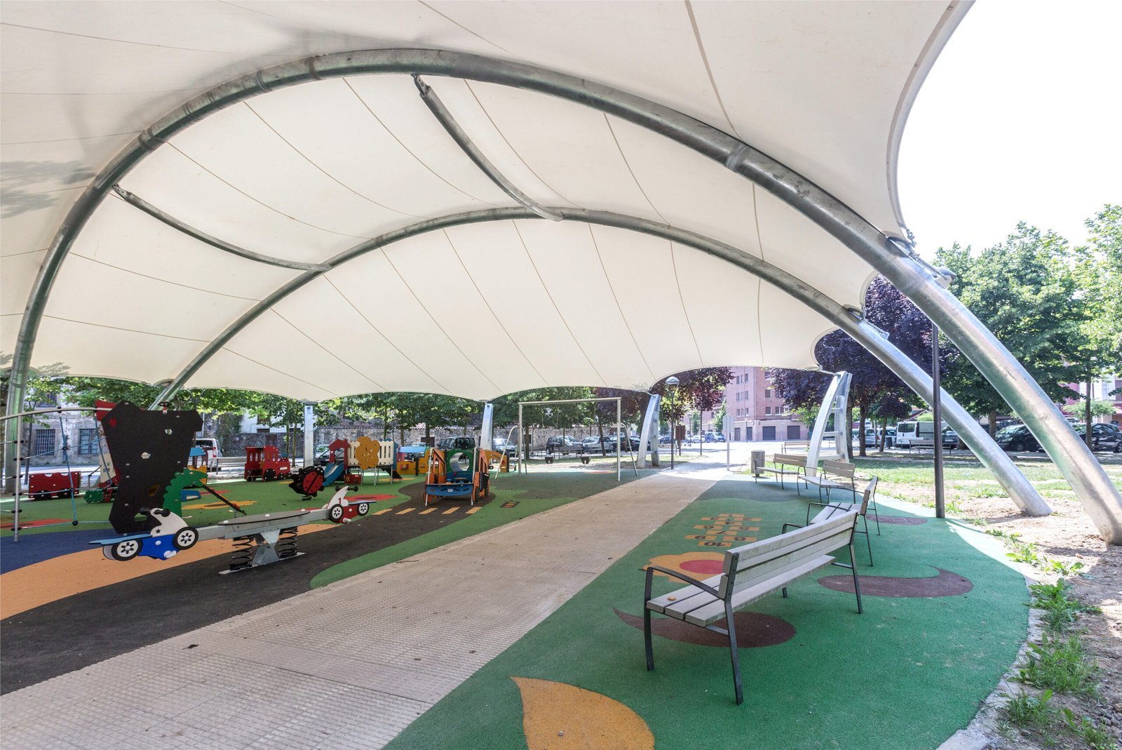 Estructura tensada que respeta el medioambiente - Okatent