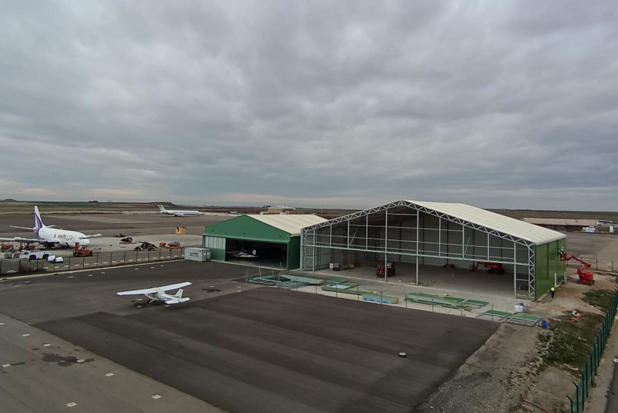 Prefabricated and Modular Aircraft Hangars | Okatent
